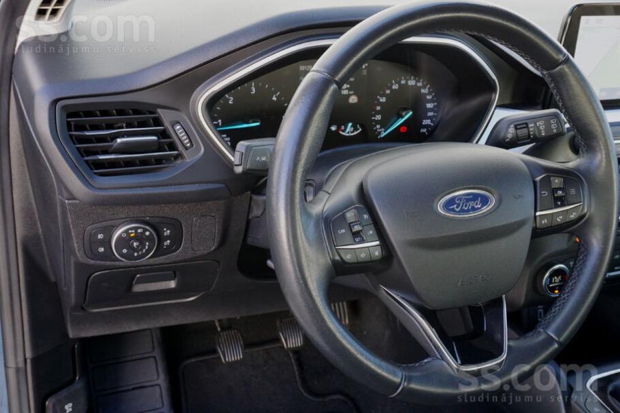 Blue Ford Focus 2020 in Riga, with an engine capacity of 1.50 L and mileage of 140 thousand km for 8900 €, photo 23 on AUTOMOTO.COM.LV
