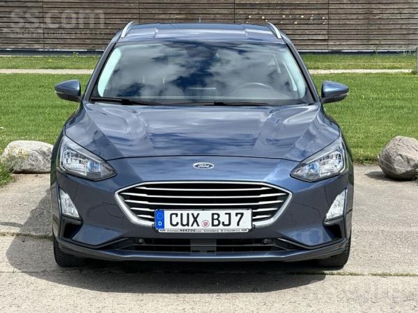 Zils Ford Focus 2020 Rīga, ar dzinēja tilpumu 1.00 L un nobraukumu 139 tūkst. km par 8399 €, foto 3 vietnē AUTOMOTO.COM.LV