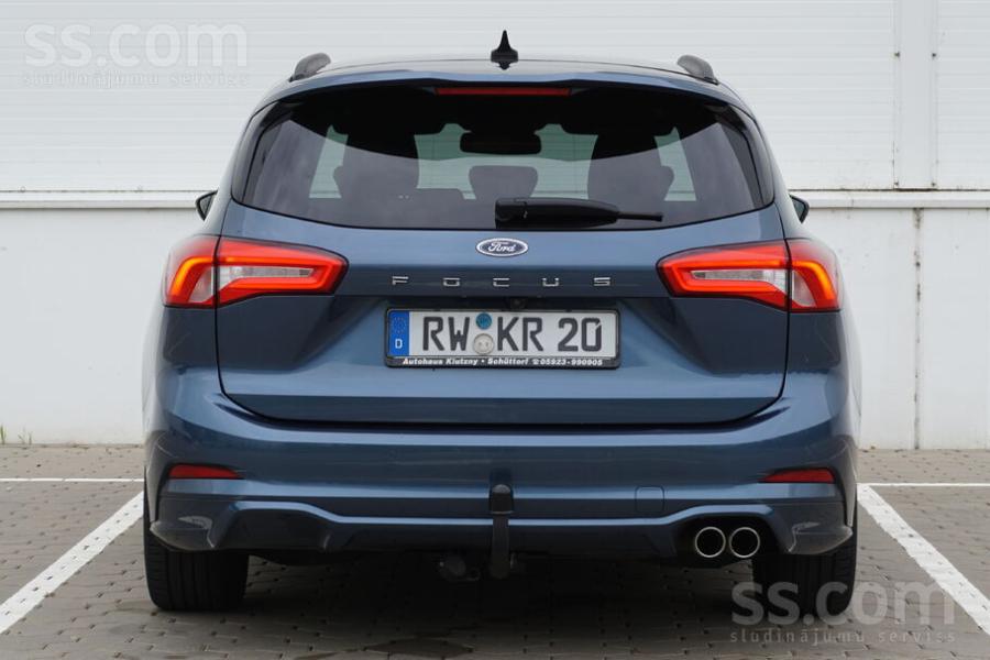 Blue Ford Focus 2021 in Riga, with an engine capacity of 2.00 L and mileage of 191 thousand km for 10700 €, photo 10 on AUTOMOTO.COM.LV