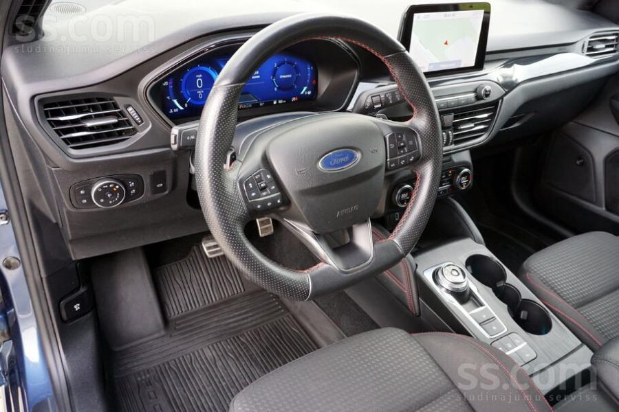 Blue Ford Focus 2021 in Riga, with an engine capacity of 2.00 L and mileage of 191 thousand km for 10700 €, photo 19 on AUTOMOTO.COM.LV