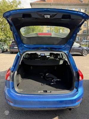 Zils Ford Focus 2021 Viļņa, ar dzinēja tilpumu 1.50 L un nobraukumu 250 tūkst. km par 6655 €, foto 6 vietnē AUTOMOTO.COM.LV