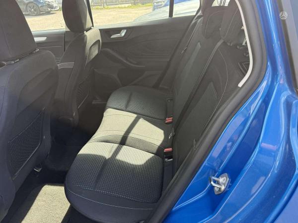 Zils Ford Focus 2021 Viļņa, ar dzinēja tilpumu 1.50 L un nobraukumu 250 tūkst. km par 6655 €, foto 9 vietnē AUTOMOTO.COM.LV