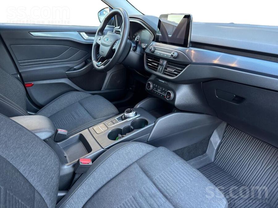 Zils Ford Focus 2022 Rīga, ar dzinēja tilpumu 1.00 L un nobraukumu 59 tūkst. km par 16990 €, foto 7 vietnē AUTOMOTO.COM.LV