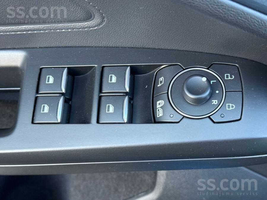 Zils Ford Focus 2022 Rīga, ar dzinēja tilpumu 1.00 L un nobraukumu 59 tūkst. km par 16990 €, foto 25 vietnē AUTOMOTO.COM.LV