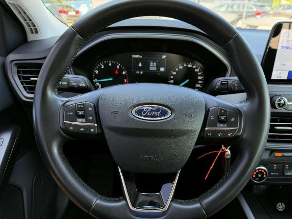 Blue Ford Focus 2022 in Kaunas, with an engine capacity of 1.00 L and mileage of 193 thousand km for 9300 €, photo 6 on AUTOMOTO.COM.LV