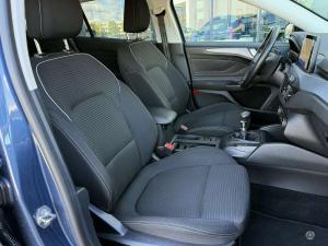 Blue Ford Focus 2022 in Kaunas, with an engine capacity of 1.00 L and mileage of 192 thousand km for 9300 €, photo 12 on AUTOMOTO.COM.LV