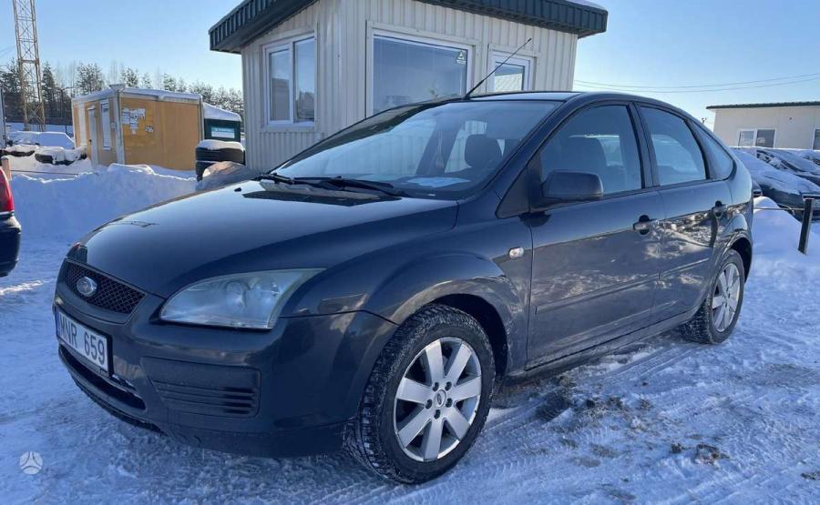 Brown Ford Focus 2007 in Vilnius, with an engine capacity of 2.00 L and mileage of 119 thousand km for 2250 €, photo 1 on AUTOMOTO.COM.LV