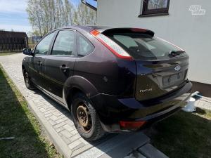 Brūns Ford Focus 2008 Viļņa, ar dzinēja tilpumu 1.60 L un nobraukumu 273 tūkst. km par 850 €, foto 4 vietnē AUTOMOTO.COM.LV
