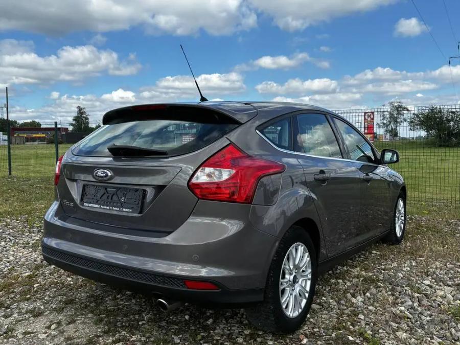 Brown Ford Focus 2011 in Saldus, with an engine capacity of 2.00 L and mileage of 199 thousand km for 5200 €, photo 3 on AUTOMOTO.COM.LV
