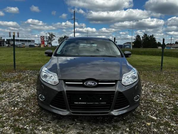 Brūns Ford Focus 2011 Saldus, ar dzinēja tilpumu 2.00 L un nobraukumu 199 tūkst. km par 5200 €, foto 5 vietnē AUTOMOTO.COM.LV