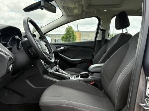 Brown Ford Focus 2011 in Saldus, with an engine capacity of 2.00 L and mileage of 199 thousand km for 5200 €, photo 9 on AUTOMOTO.COM.LV