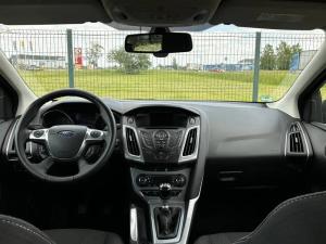 Brown Ford Focus 2011 in Saldus, with an engine capacity of 2.00 L and mileage of 199 thousand km for 5200 €, photo 13 on AUTOMOTO.COM.LV