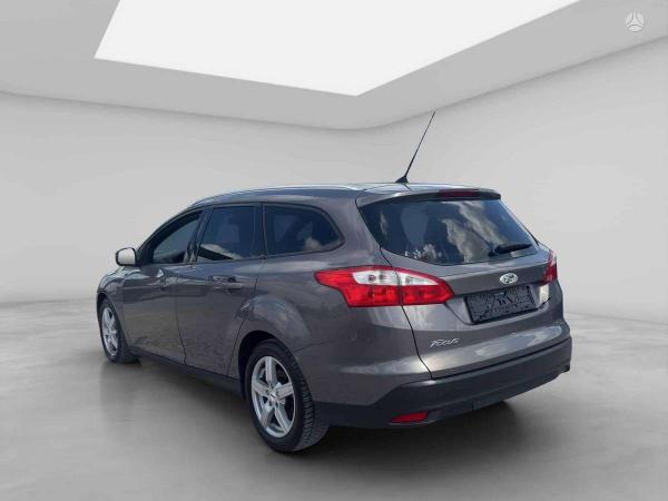 Brown Ford Focus 2011 in Kaunas, with an engine capacity of 1.60 L and mileage of 284 thousand km for 3990 €, photo 4 on AUTOMOTO.COM.LV