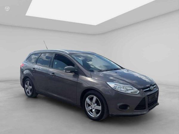 Brown Ford Focus 2011 in Kaunas, with an engine capacity of 1.60 L and mileage of 284 thousand km for 3990 €, photo 8 on AUTOMOTO.COM.LV