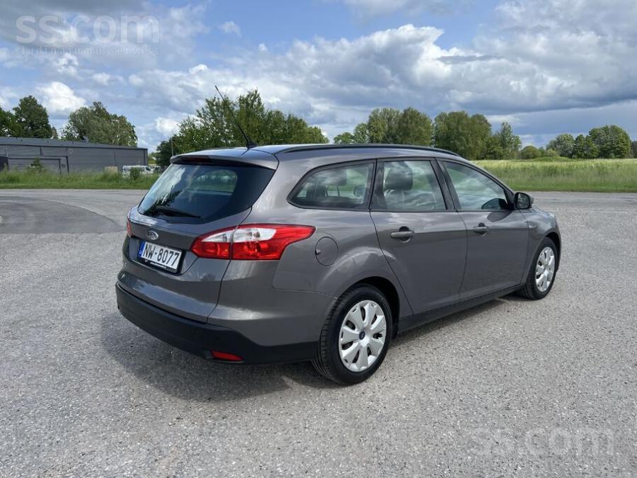 Brūns Ford Focus 2012 Cēsis, ar dzinēja tilpumu 1.60 L un nobraukumu 283 tūkst. km par 4300 €, foto 6 vietnē AUTOMOTO.COM.LV
