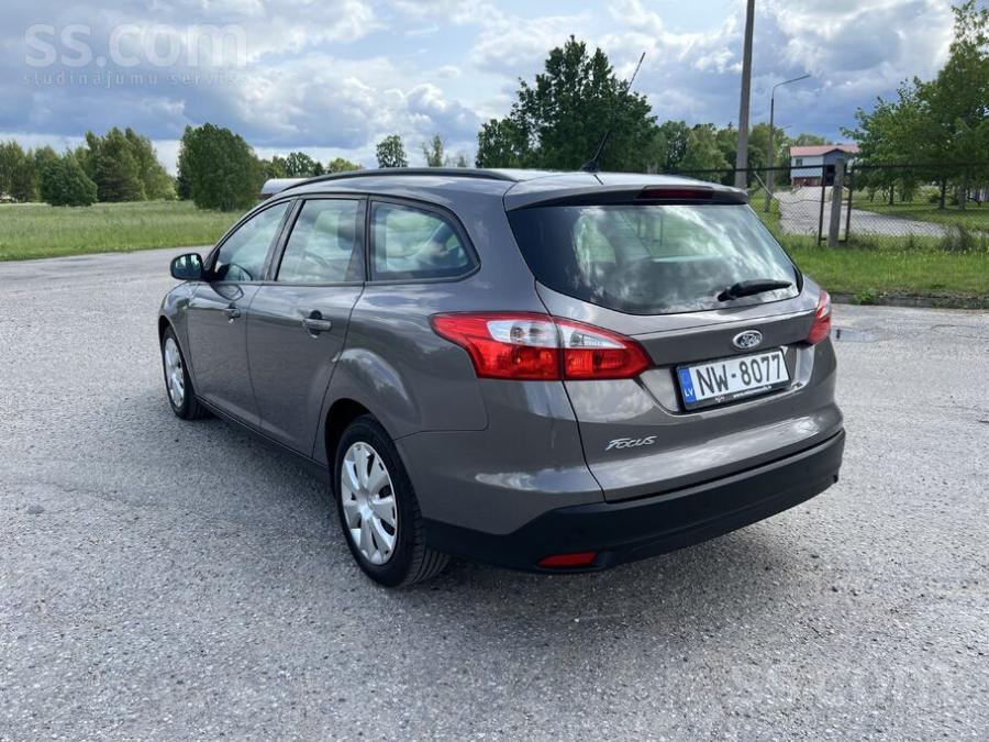 Brūns Ford Focus 2012 Cēsis, ar dzinēja tilpumu 1.60 L un nobraukumu 283 tūkst. km par 4300 €, foto 8 vietnē AUTOMOTO.COM.LV