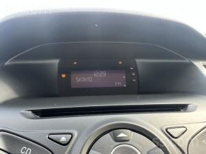 Brūns Ford Focus 2012 Cēsis, ar dzinēja tilpumu 1.60 L un nobraukumu 283 tūkst. km par 4300 €, foto 23 vietnē AUTOMOTO.COM.LV