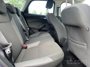 Brūns Ford Focus 2012 Cēsis, ar dzinēja tilpumu 1.60 L un nobraukumu 283 tūkst. km par 4300 €, foto 27 vietnē AUTOMOTO.COM.LV