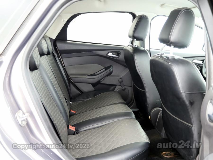 Brown Ford Focus 2012 in Tallinn, with an engine capacity of 1.60 L and mileage of 316 thousand km for 2299 €, photo 8 on AUTOMOTO.COM.LV