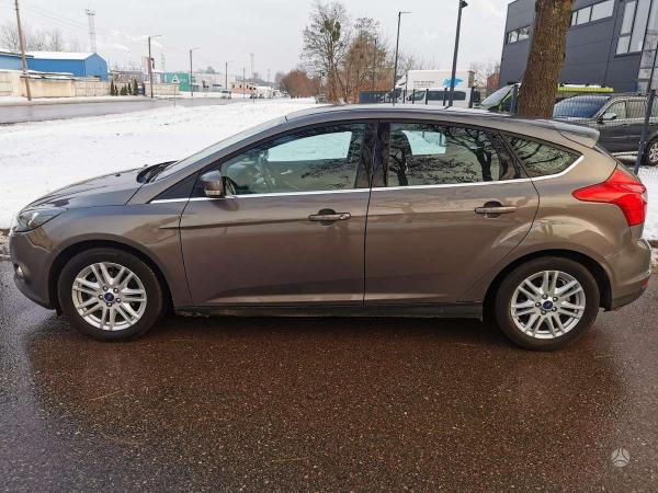Brown Ford Focus 2013 in Kaunas, with an engine capacity of 1.00 L and mileage of 180 thousand km for 3250 €, photo 2 on AUTOMOTO.COM.LV