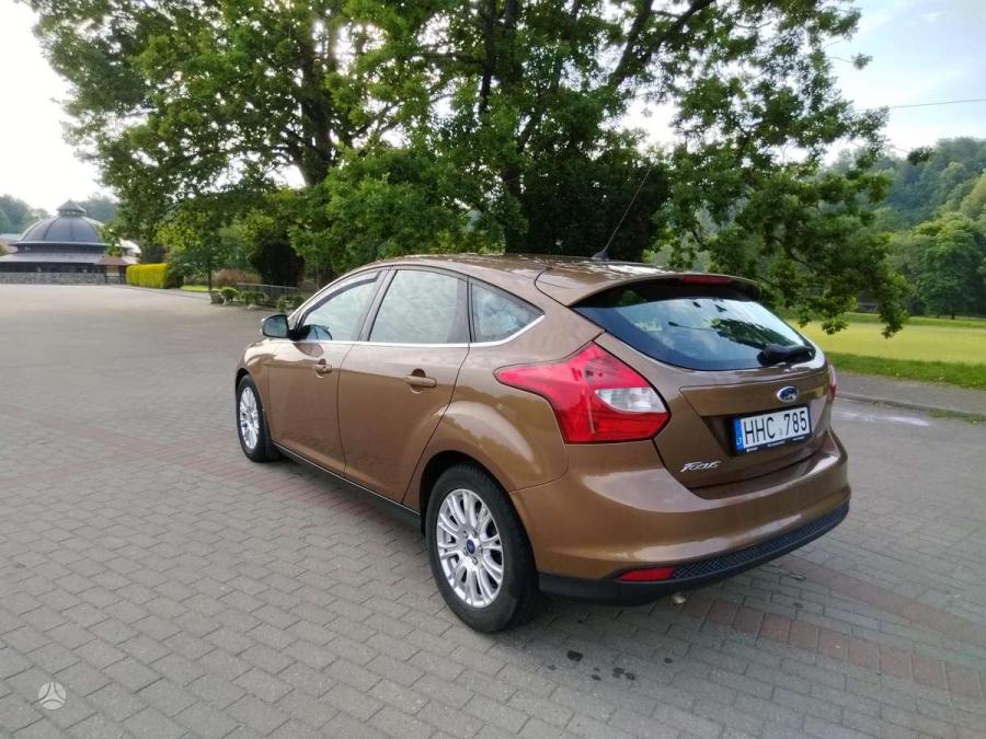 Brown Ford Focus 2014 in Vilnius, with an engine capacity of 1.00 L and mileage of 88 thousand km for 5250 €, photo 9 on AUTOMOTO.COM.LV