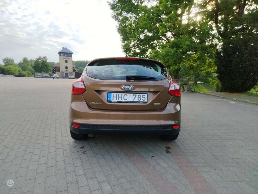 Brown Ford Focus 2014 in Vilnius, with an engine capacity of 1.00 L and mileage of 88 thousand km for 5250 €, photo 11 on AUTOMOTO.COM.LV
