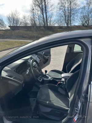 Brown Ford Focus 2015 in Tallinn, with an engine capacity of 1.00 L and mileage of 180 thousand km for 5100 €, photo 14 on AUTOMOTO.COM.LV