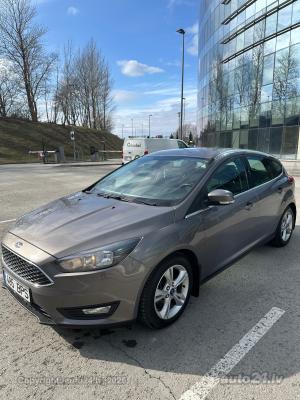 Brūns Ford Focus 2015 Tallina, ar dzinēja tilpumu 1.00 L un nobraukumu 180 tūkst. km par 4500 €, foto 1 vietnē AUTOMOTO.COM.LV