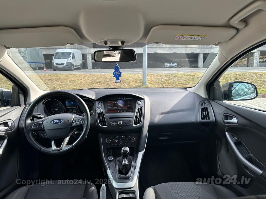 Brūns Ford Focus 2015 Tallina, ar dzinēja tilpumu 1.00 L un nobraukumu 180 tūkst. km par 4500 €, foto 4 vietnē AUTOMOTO.COM.LV