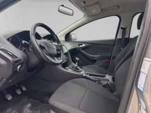 Brūns Ford Focus 2015 Kauņa, ar dzinēja tilpumu 1.50 L un nobraukumu 142 tūkst. km par 4200 €, foto 10 vietnē AUTOMOTO.COM.LV