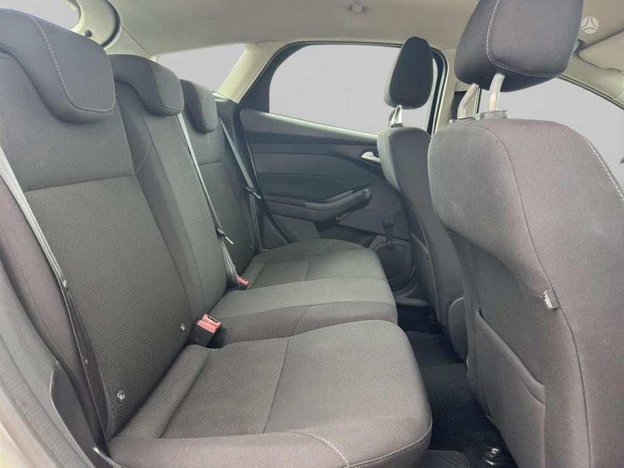 Brūns Ford Focus 2015 Kauņa, ar dzinēja tilpumu 1.50 L un nobraukumu 142 tūkst. km par 4200 €, foto 18 vietnē AUTOMOTO.COM.LV