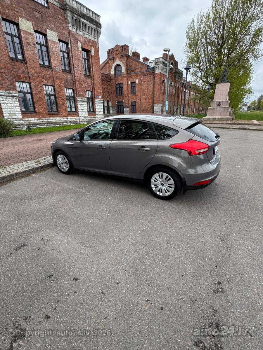 Brown Ford Focus 2016 in Tallinn, with an engine capacity of 1.60 L and mileage of 48 thousand km for 8500 €, photo 5 on AUTOMOTO.COM.LV