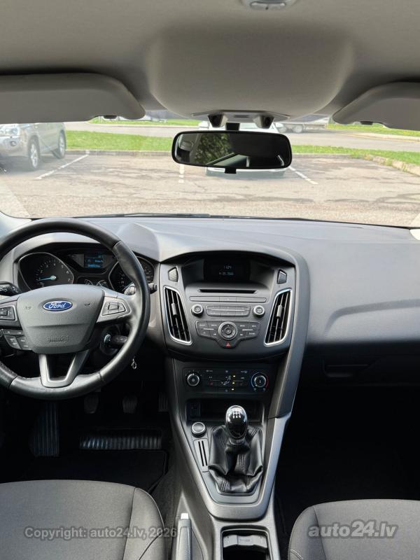 Brown Ford Focus 2016 in Tallinn, with an engine capacity of 1.60 L and mileage of 48 thousand km for 8500 €, photo 10 on AUTOMOTO.COM.LV