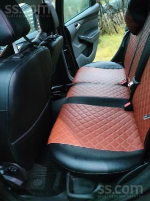 Brūns Ford Focus 2016 Rīga, ar dzinēja tilpumu 1.00 L un nobraukumu 180 tūkst. km par 5200 €, foto 9 vietnē AUTOMOTO.COM.LV