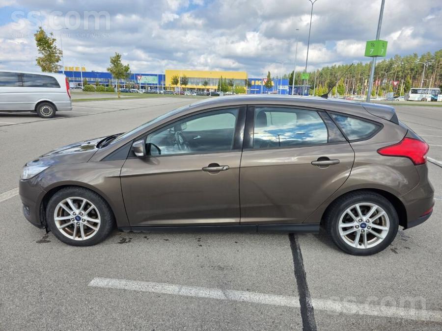 Brūns Ford Focus 2016 Rīga, ar dzinēja tilpumu 1.00 L un nobraukumu 180 tūkst. km par 5200 €, foto 12 vietnē AUTOMOTO.COM.LV