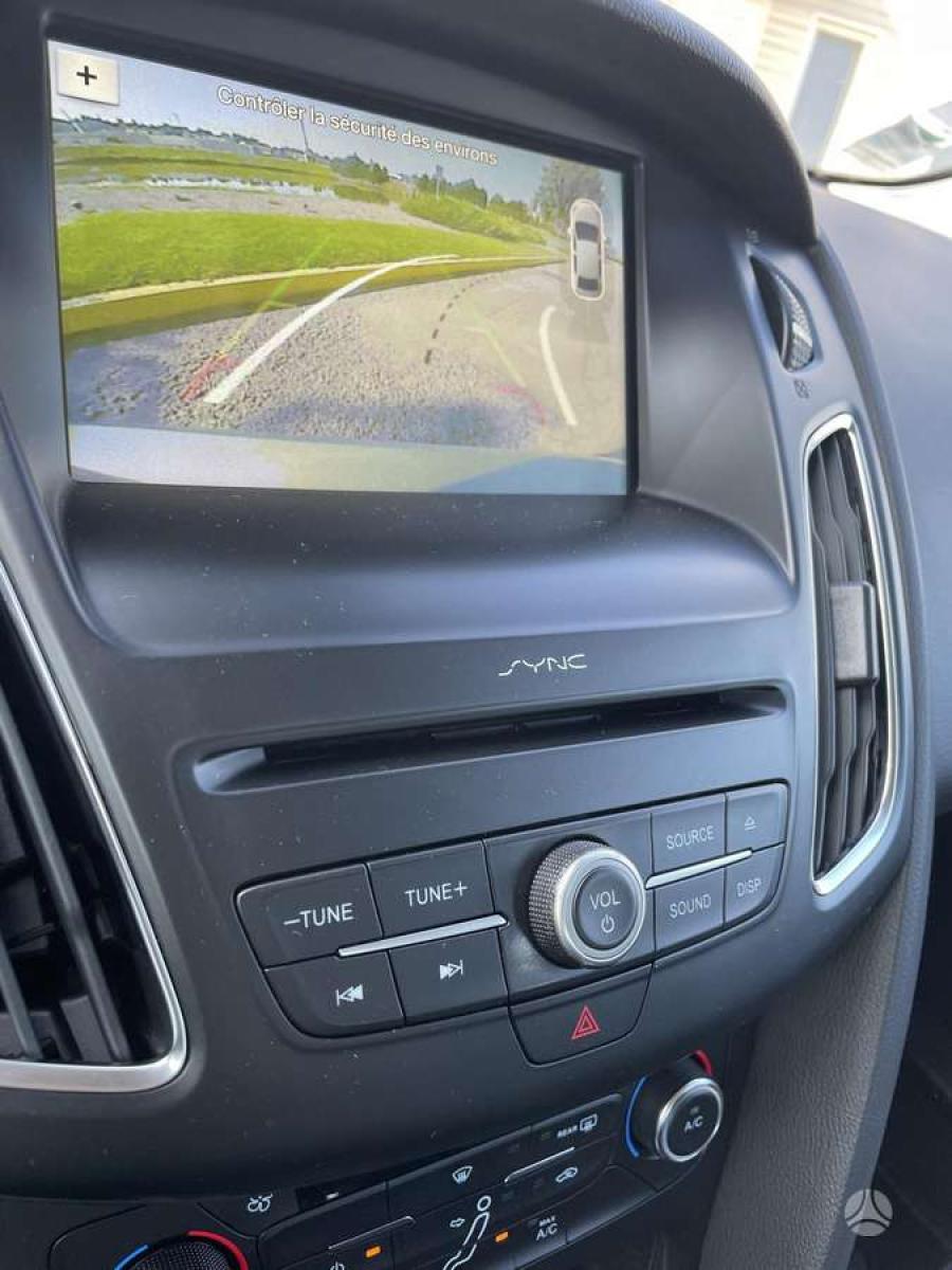 Brown Ford Focus 2017 in Vilnius, with an engine capacity of 1.00 L and mileage of 157 thousand km for 5950 €, photo 16 on AUTOMOTO.COM.LV