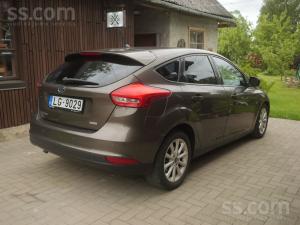 Brown Ford Focus 2018 in Riga, with an engine capacity of 1.00 L and mileage of 86 thousand km for 8800 €, photo 5 on AUTOMOTO.COM.LV