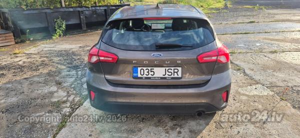 Brūns Ford Focus 2018 Tallina, ar dzinēja tilpumu 1.00 L un nobraukumu 148 tūkst. km par 6900 €, foto 6 vietnē AUTOMOTO.COM.LV