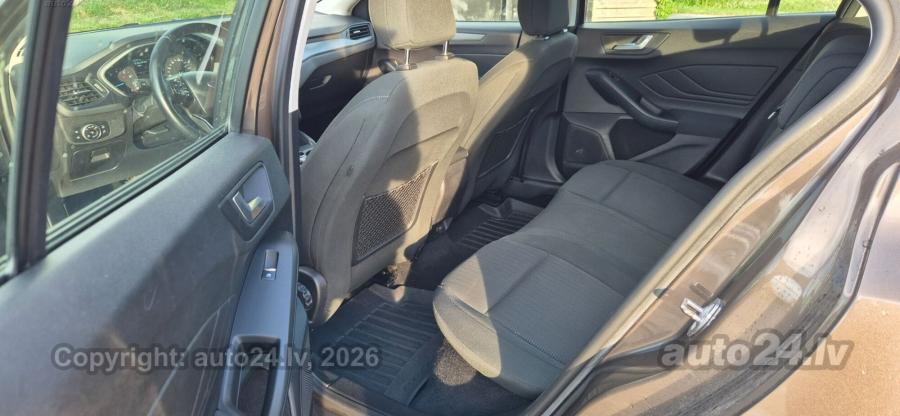 Brown Ford Focus 2018 in Tallinn, with an engine capacity of 1.00 L and mileage of 148 thousand km for 6900 €, photo 11 on AUTOMOTO.COM.LV