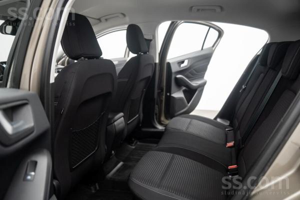 Brown Ford Focus 2019 in Tallinn, with an engine capacity of 1.00 L and mileage of 108 thousand km for 9998 €, photo 8 on AUTOMOTO.COM.LV