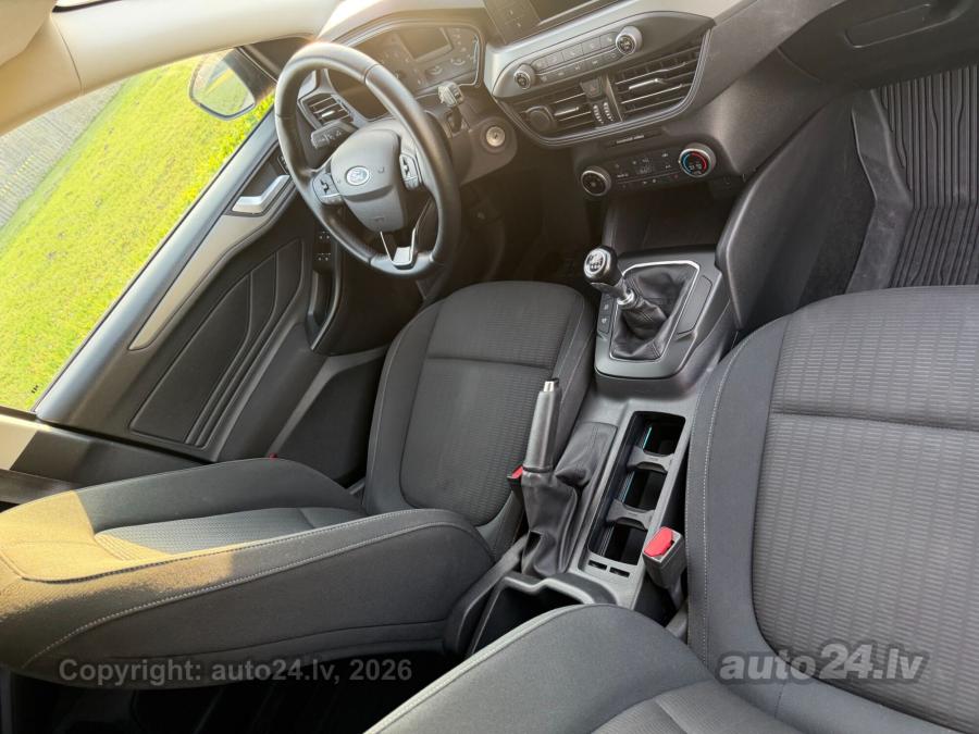 Brūns Ford Focus 2019 Tallina, ar dzinēja tilpumu 1.00 L un nobraukumu 85 tūkst. km par 9000 €, foto 10 vietnē AUTOMOTO.COM.LV