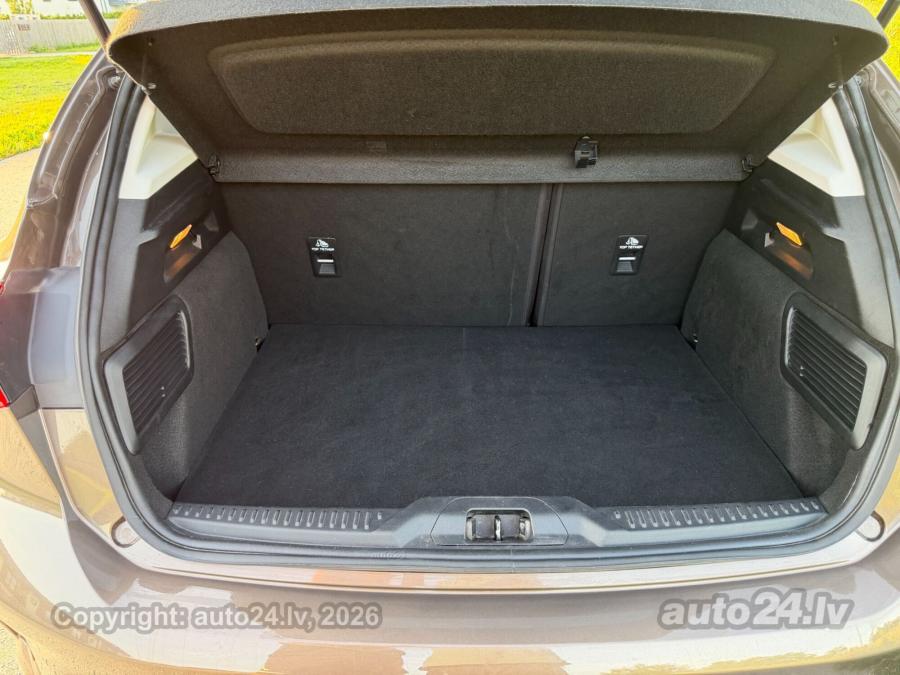 Brūns Ford Focus 2019 Tallina, ar dzinēja tilpumu 1.00 L un nobraukumu 85 tūkst. km par 9000 €, foto 13 vietnē AUTOMOTO.COM.LV