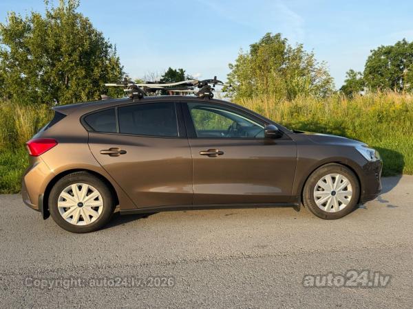 Brūns Ford Focus 2019 Tallina, ar dzinēja tilpumu 1.00 L un nobraukumu 85 tūkst. km par 9000 €, foto 4 vietnē AUTOMOTO.COM.LV