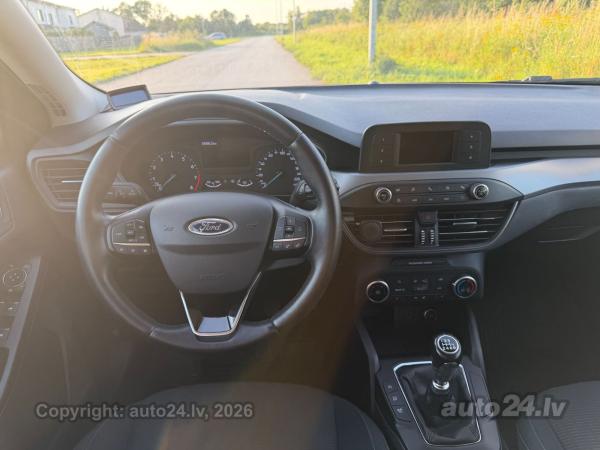 Brūns Ford Focus 2019 Tallina, ar dzinēja tilpumu 1.00 L un nobraukumu 85 tūkst. km par 9000 €, foto 7 vietnē AUTOMOTO.COM.LV