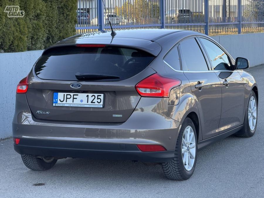 Brown Ford Focus 2017 in Vilnius, with an engine capacity of 1.00 L and mileage of 118 thousand km for 7000 €, photo 6 on AUTOMOTO.COM.LV