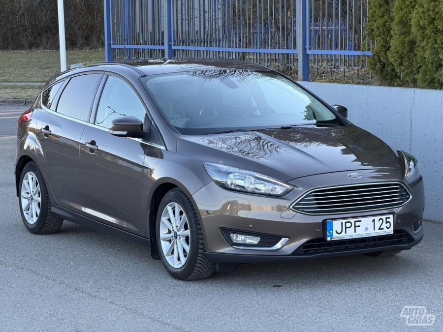 Brown Ford Focus 2017 in Vilnius, with an engine capacity of 1.00 L and mileage of 118 thousand km for 7000 €, photo 8 on AUTOMOTO.COM.LV