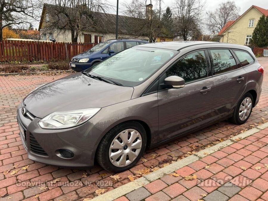 Brūns Ford Focus 2012 Tallina, ar dzinēja tilpumu 1.00 L un nobraukumu 177 tūkst. km par 3490 €, foto 16 vietnē AUTOMOTO.COM.LV