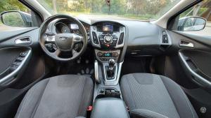 Brown Ford Focus 2012 in Utena, with an engine capacity of 1.60 L and mileage of 270 thousand km for 2900 €, photo 10 on AUTOMOTO.COM.LV