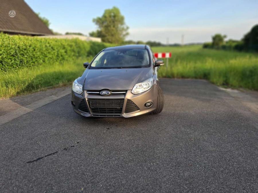 Brūns Ford Focus 2012 Šakiai, ar dzinēja tilpumu 1.00 L un nobraukumu 183 tūkst. km par 2600 €, foto 8 vietnē AUTOMOTO.COM.LV