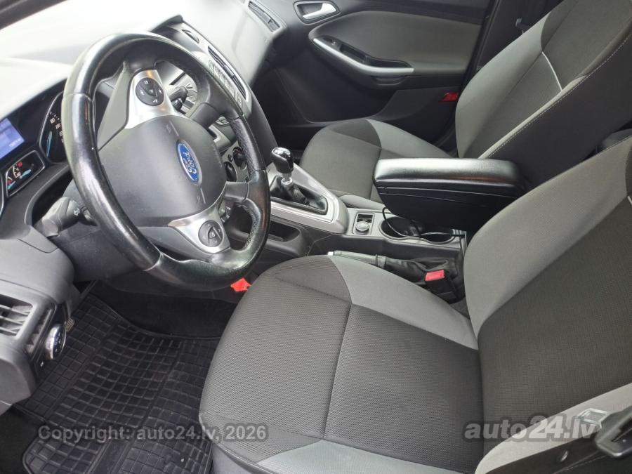 Brown Ford Focus 2013 in Paide, with an engine capacity of 1.60 L and mileage of 156 thousand km for 6800 €, photo 12 on AUTOMOTO.COM.LV
